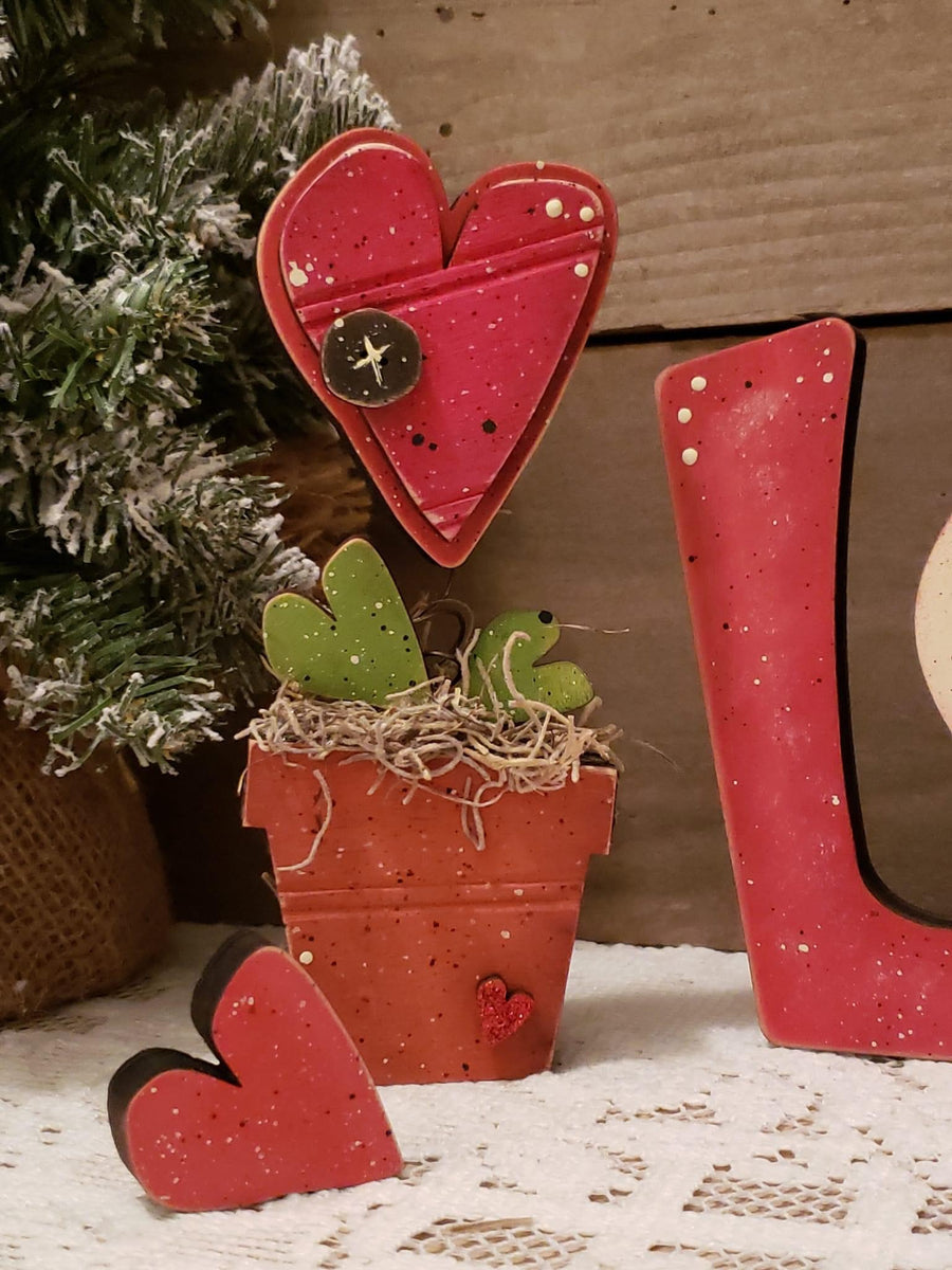 Chunky LOVE with Heart Flower pots – Crafting with Kimber